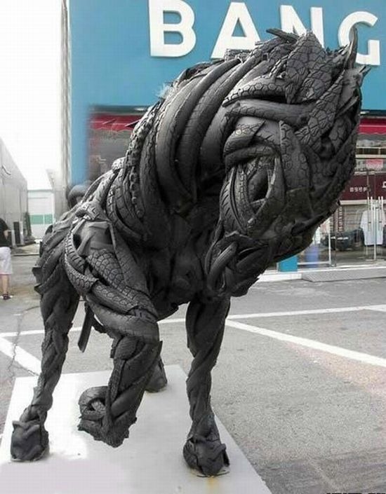 Beautiful Tire Sculptures | Amusing Planet